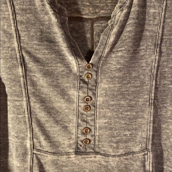 Jane and Delancey | Tops | Euc Jane Delancey Thermal Blue Grey Top ...